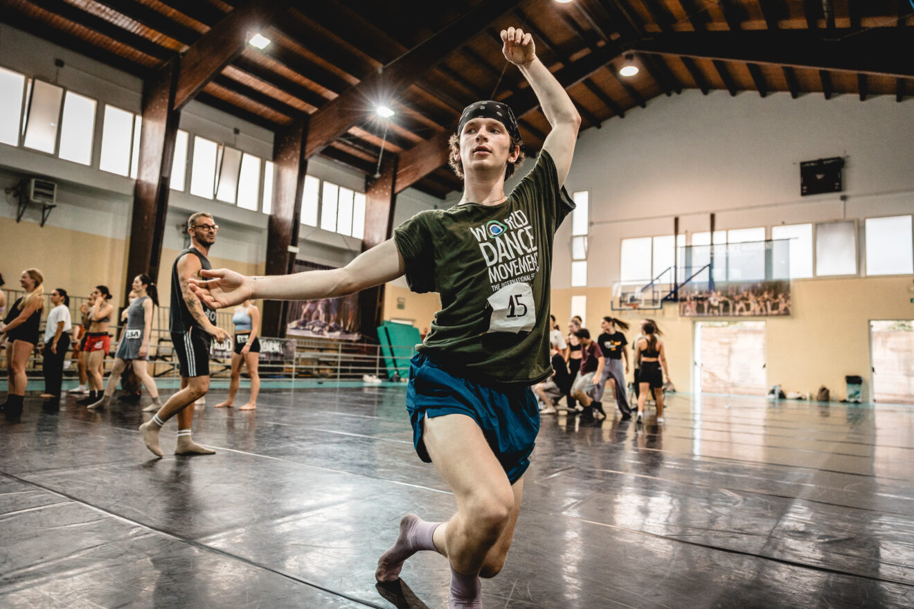 world dance movement – dance